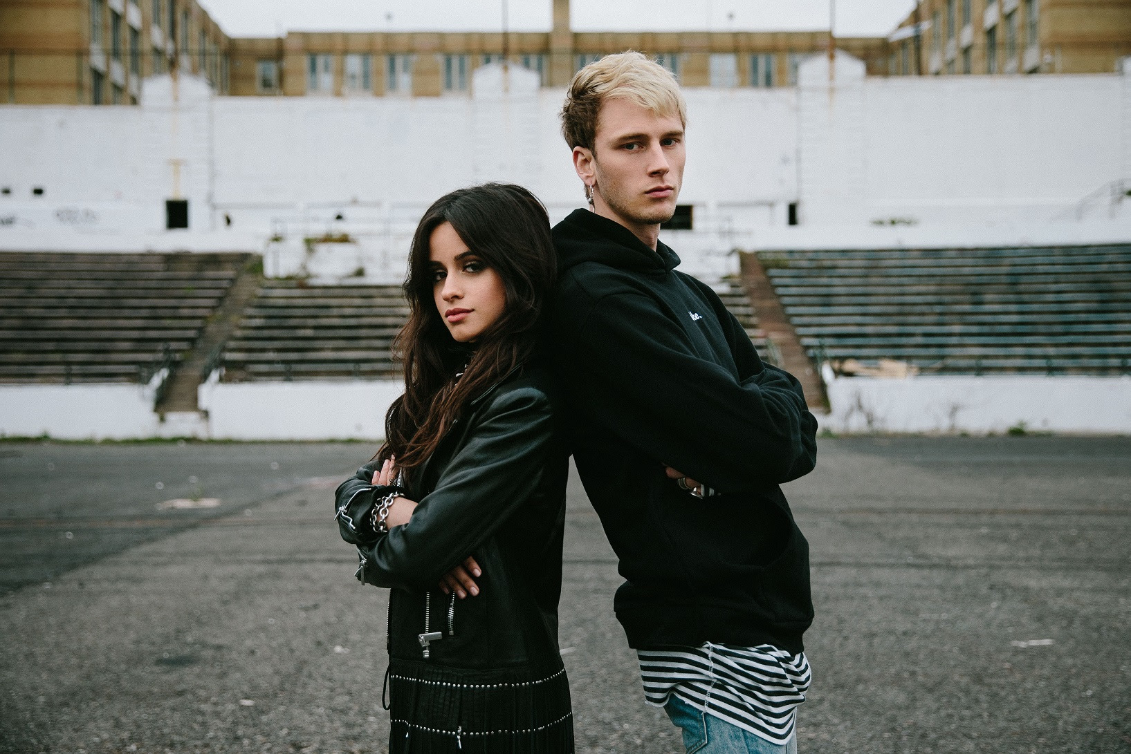 Video Machine Gun Kelly Feat Camila Cabello Bad Things Pursuit