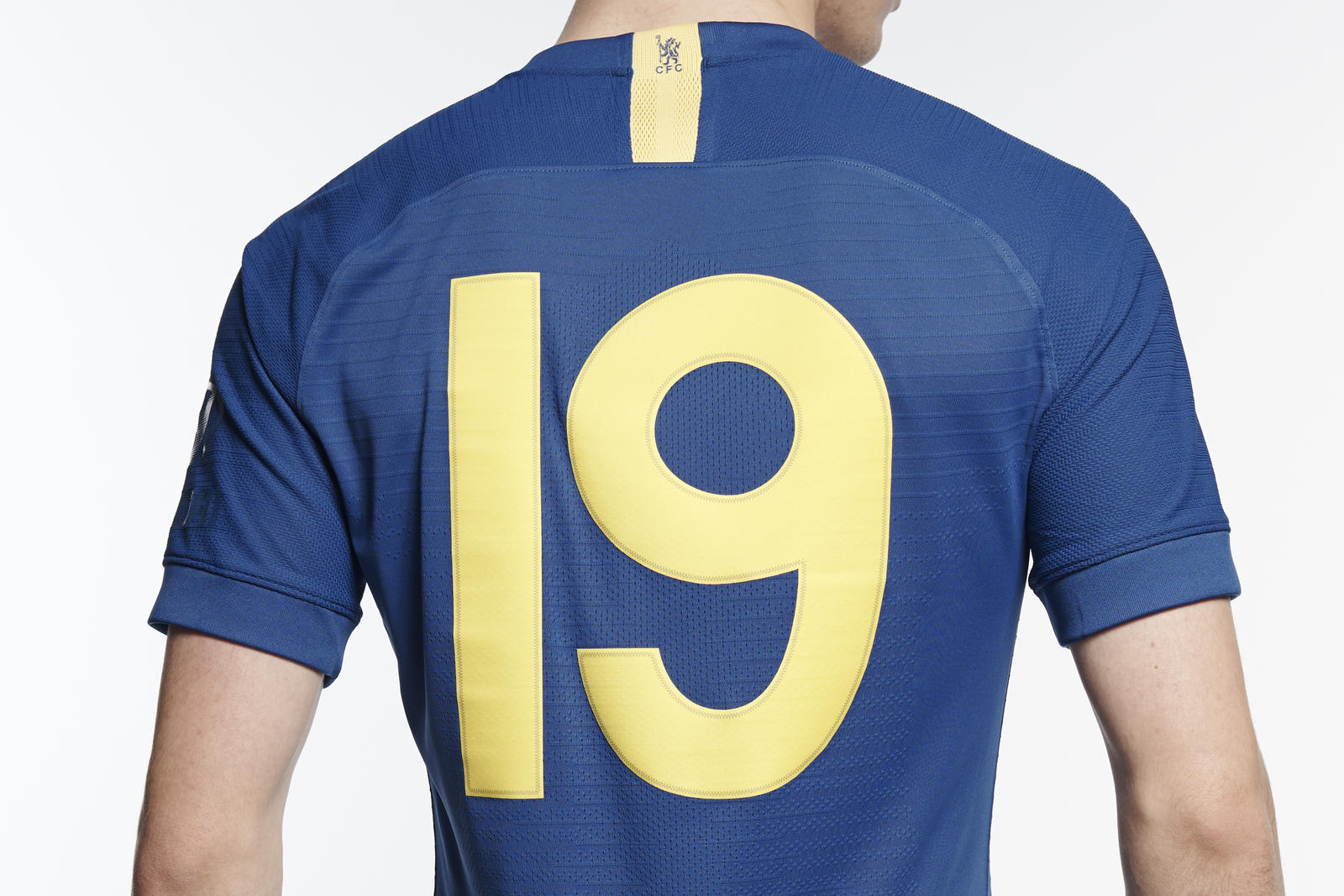 Nike Designs FA Cup 1970 Commemorative Jersey for Chelsea FC - Pursuit ...